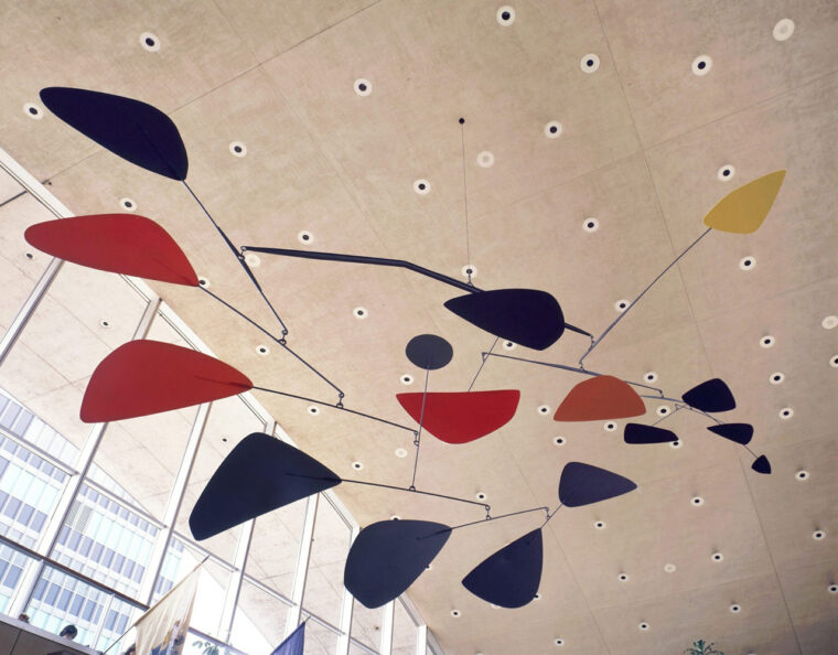 Design in Motion: The Art of Alexander Calder's Sculptures